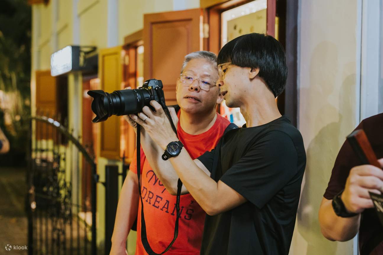 NightFest Photo Walk Ticket - Klook Singapore